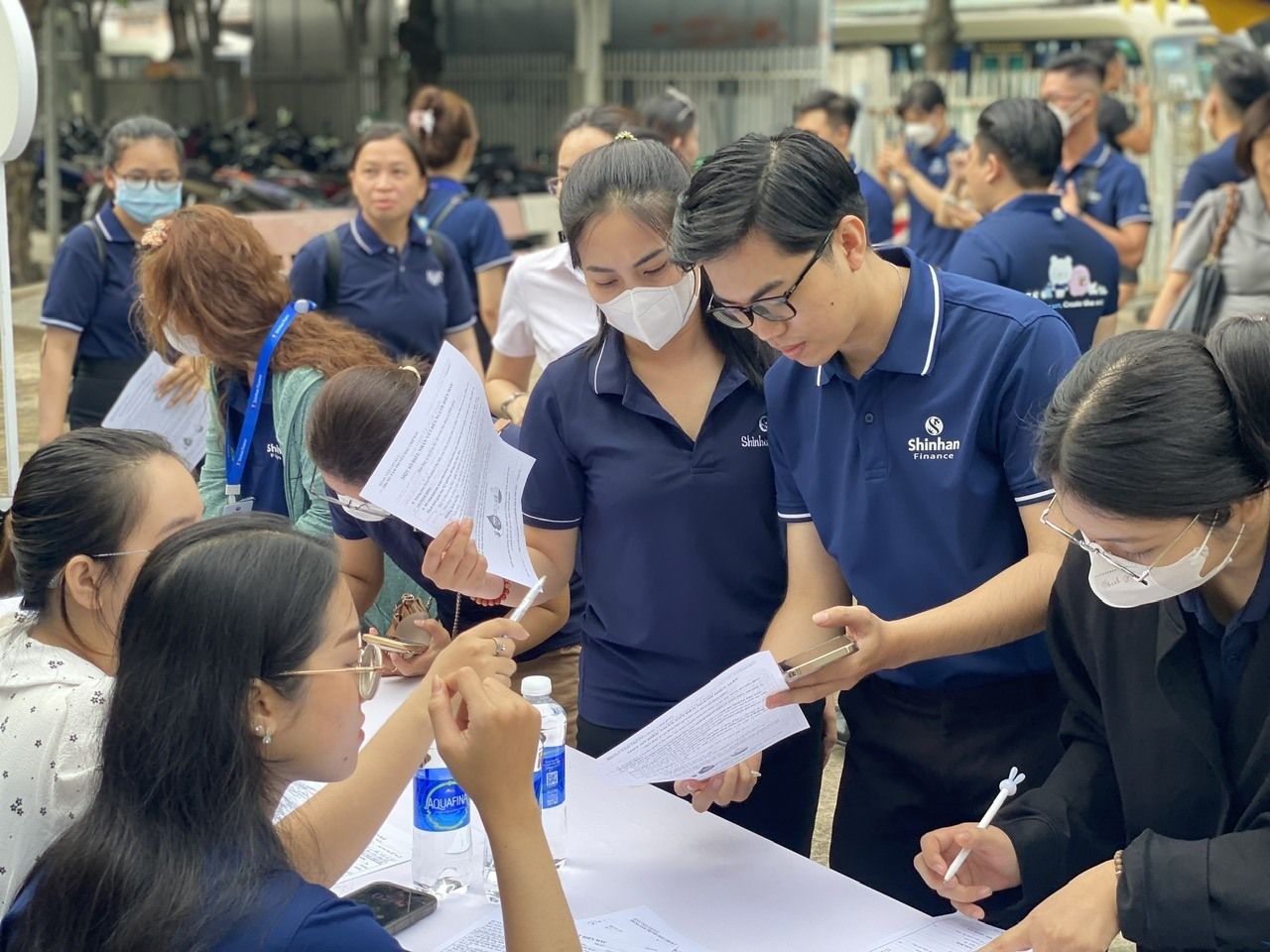 Shinhan Finance tiếp tục đóng góp “những giọt máu đào vì đồng bào” tại ...